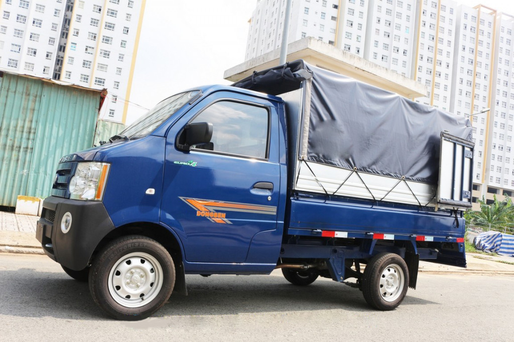 Xe tải Dongben 810kg thùng mui bạt